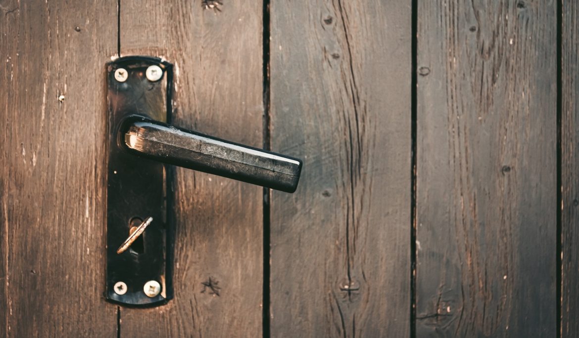 Door Latch Types: A Comprehensive Guide - Huxley & Co.